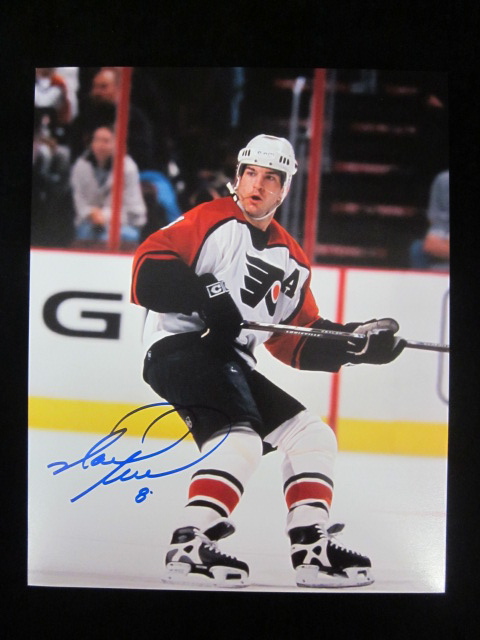 Philadelphia Flyers Mark Recchi Autographed Photo - Carls Cards ...