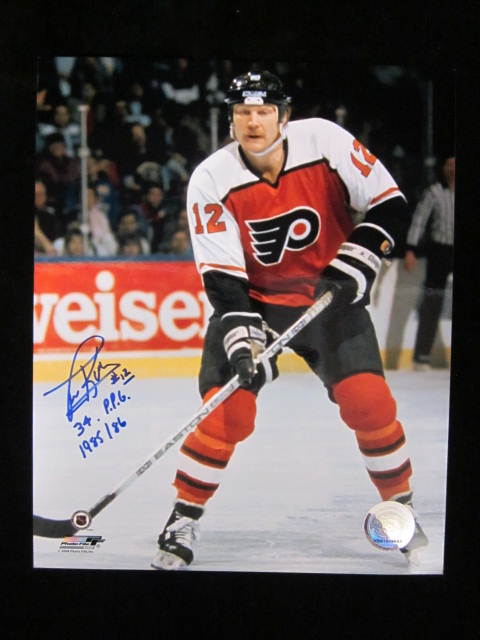 Philadelphia Flyers Tim Kerr Autographed Photo - Carls Cards & Collectibles